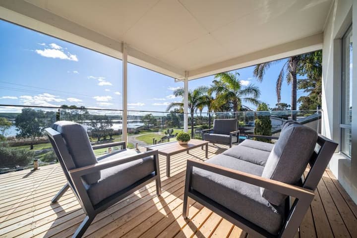 Riverglades View - Scenic Waterfront Serenity - Murray Bridge