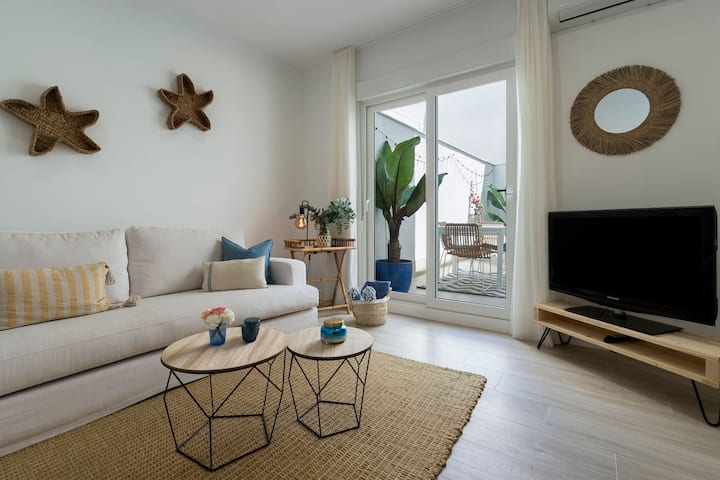 Mistral Playa Y Ascensor Grupo Ac Gestion - Cádiz