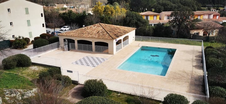 Appartement Dans Résidence Avec Piscine - Le Plan-de-la-Tour