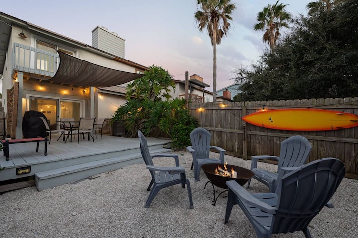 Beachy Dreams- 2 Blocks To Beach! Wagon - Firepit - Jacksonville Beach, FL