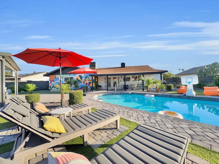 Parque Manor | Heated Pool • Desert Mural - Tempe, AZ