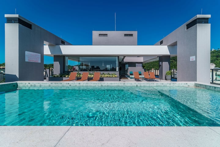 Adra 105 - Lindo Apartamento No Centro De Bombinhas - Rooftop Com Piscina E Academia - À Poucos Metros Da Praia - Bombinhas
