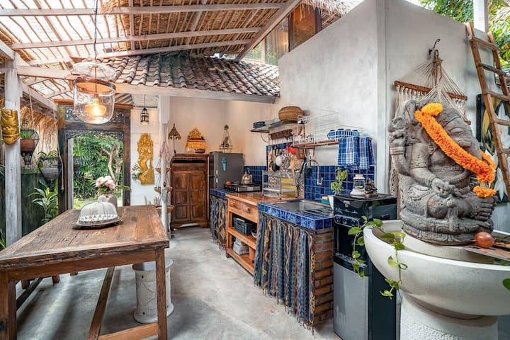 Jungle Loft Villa In Ubud • Walk To Yoga + Gym - Ubud