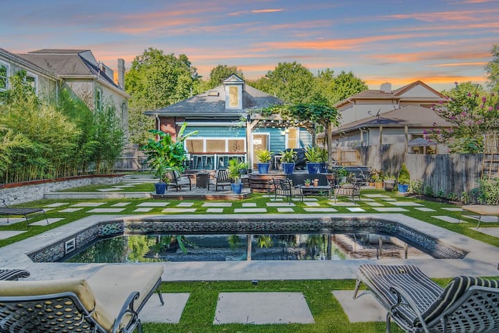 The Bungalow At 2nd St / Saltwater Pool & Hot Tub - Lexington, KY