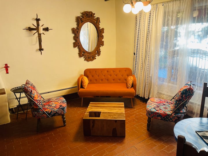 Charming Albuquerque B&b - Caballero Rojo - Rio Rancho, NM