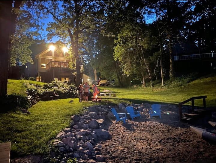 The Nest On Lake!  Sleeps 14 - Beach & Lakefront! - Springbrook State Park, Guthrie Center