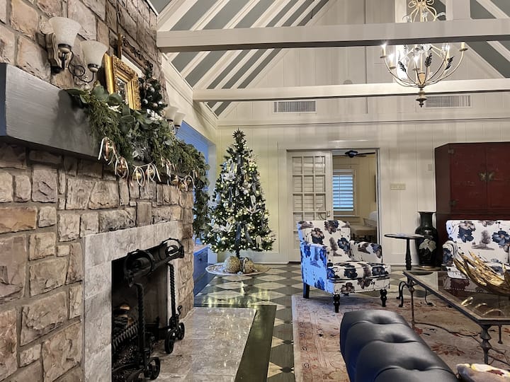 Pine Hill Estates - 3 Home Estate W/ Boat Docks - Lake Hamilton, AR