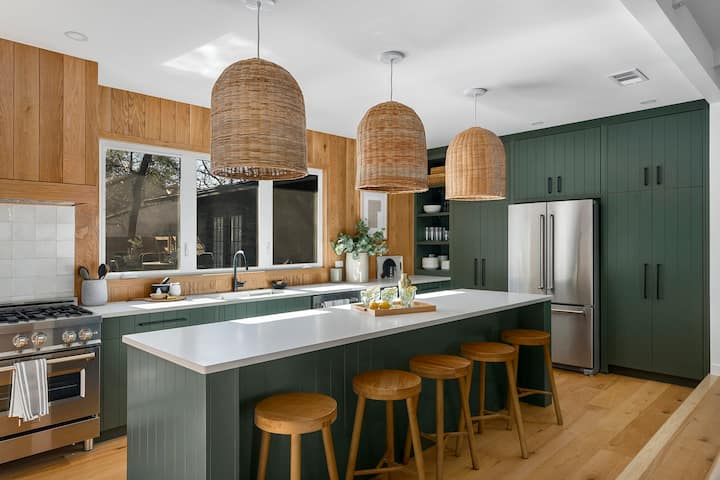 Mojito Haus, Hot Tub, Cowboy Pool, Sleeps 9 - Fredericksburg, TX