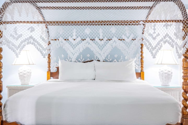 King Bed + Sleeper Sofa & Balcony -James House - Key West, FL