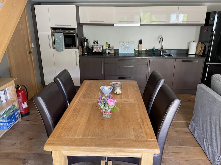 The Shippen - Delightful One Bedroom Ensuite Self - Salcombe