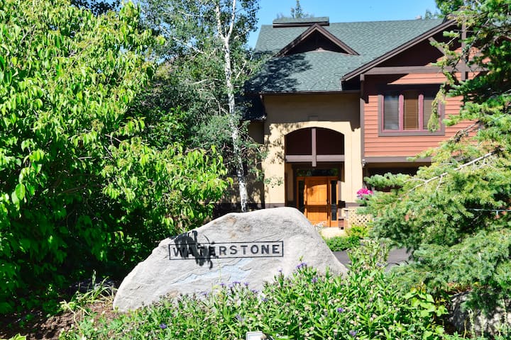 Pool & Hot Tub - Creek Out Back - Spacious Home - Steamboat Springs
