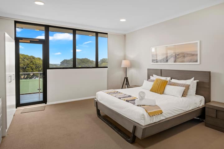 The Surf Hub—vibrant Yallingup Beachfront Living - Yallingup