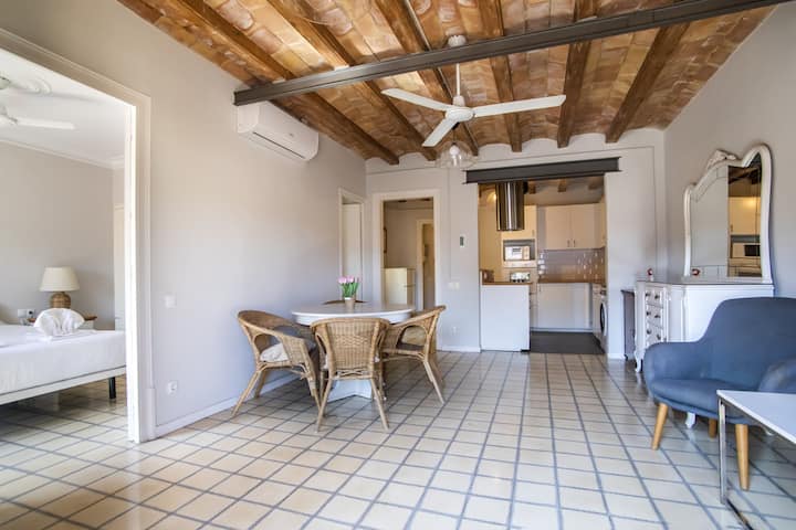 41cob1019 -Enchanting And Rustic Apartment - Barcelona