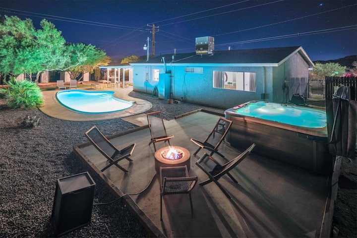 Private Pool, Hot Tub, 5 Minutes To Park Entrance! - Joshua Tree, CA