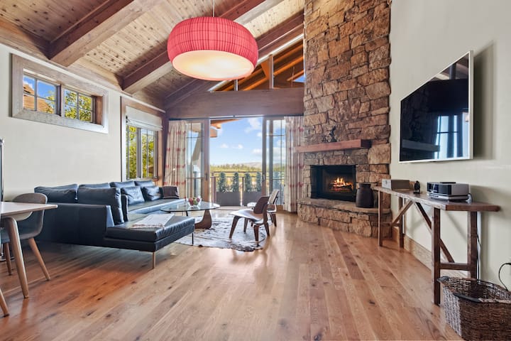 Rmr: Crystal Springs 401 Condo In Teton Village - Jackson Hole, Wyoming