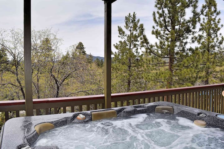 Falling Leaf Retreat:hot Tub!fireplaces!pool Table