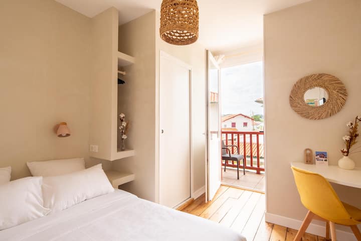 Chambre Double, Vue Mer De Côté Depuis Le Balcon - San Juan de Luz