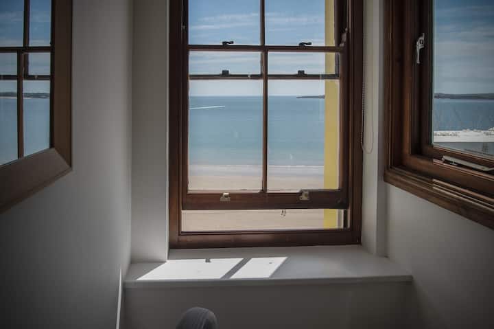 The Nest - 1 Bedroom Apartment - Tenby - Tenby