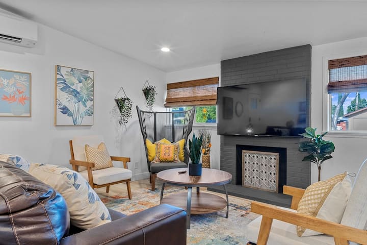 Modern Boho Vibes Fun Backyard - Hottub - Mintodt - West Sacramento, CA