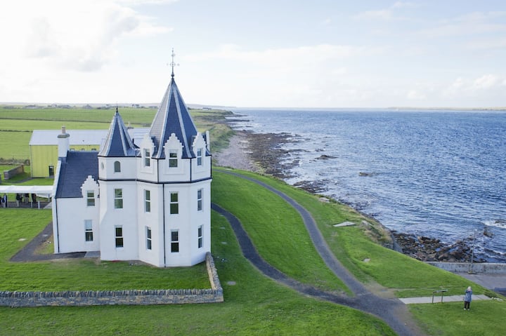 Buckie - 1 Bed Luxury Studio Apartment - John o' Groats