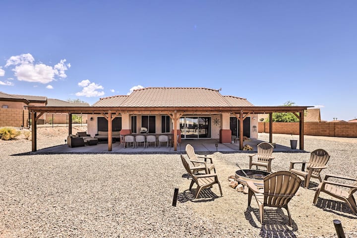 Bullhead City Oasis W/ Fire Pit + Mtn View! - Bullhead City, AZ