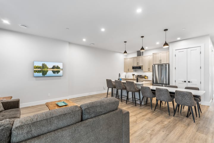 Unit 5 3-bdrm Daily/monthly Rates Available - Parksville