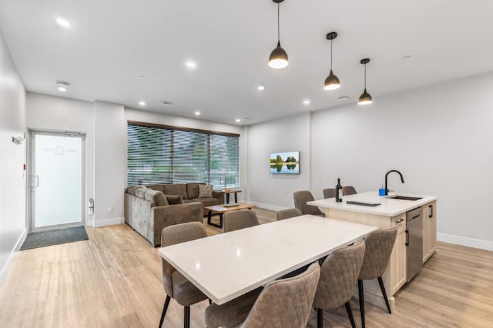 Unit 5 3-bdrm Daily/monthly Rates Available - Parksville