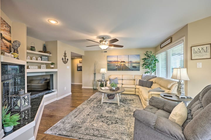 Beautiful Hot Springs Condo W/ Lake Hamilton Views - Lake Hamilton, AR