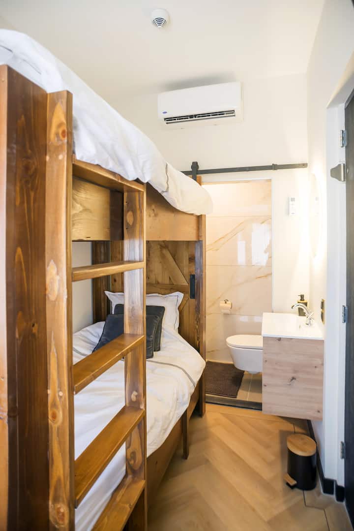 Chambre Au Centre De Tilburg | Petit Budget - Oisterwijk