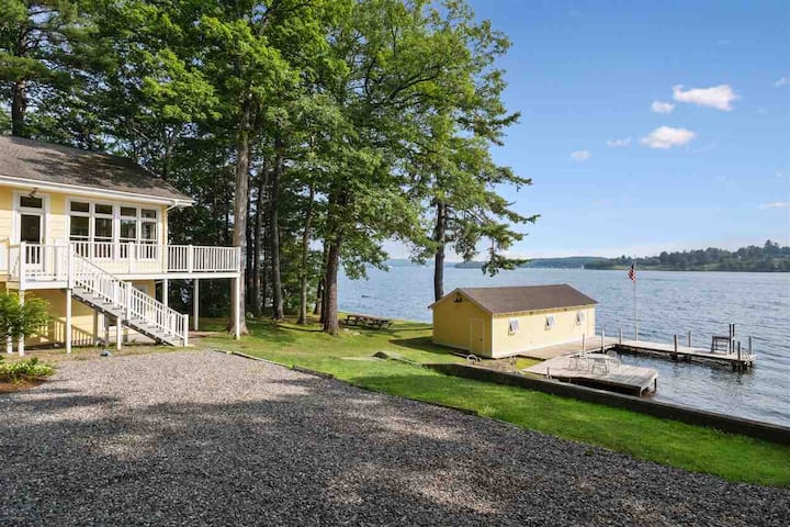 Lake Winni- Amazing Waterfront Oasis- Beach, Dock+ - Laconia, NH