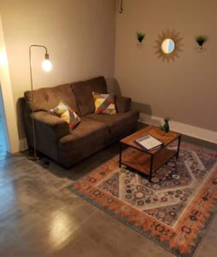 Comfortable 2-bedroom In Great Location-11 - Des Moines, IA