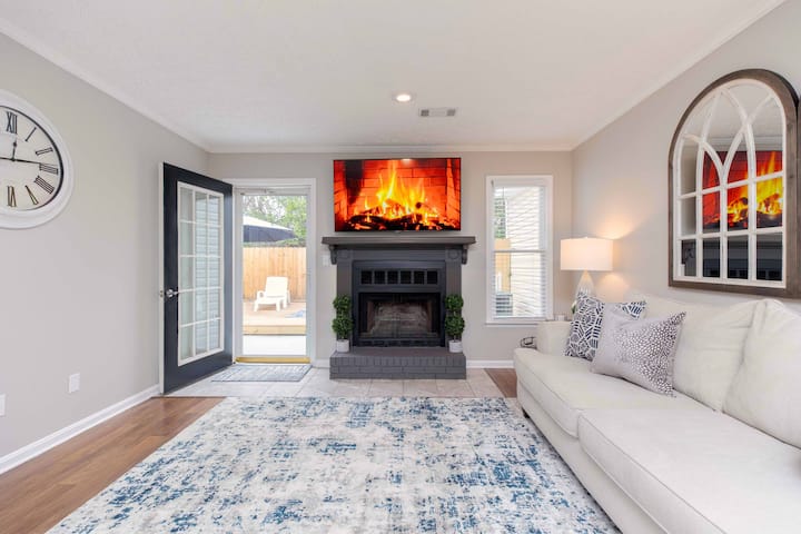 Athome+1 | 2br Townhouse | Pet Friendly - Warner Robins, GA