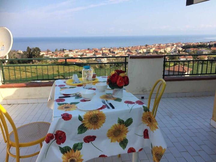 Appartamento Del Sole Con Vista Mare E Posto Auto (N°9) - Ricadi