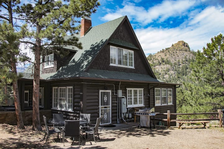 Renovated 3 Bedroom Cabin With Personal Hot Tub - Estes Park, CO