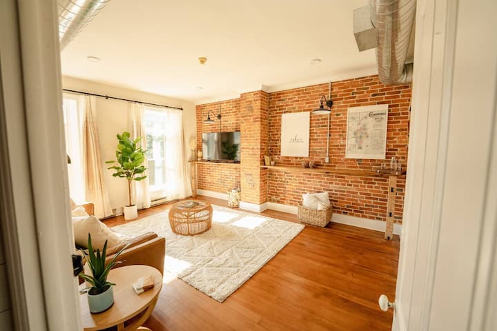 The Boho Penthouse On Main - Chambersburg, PA