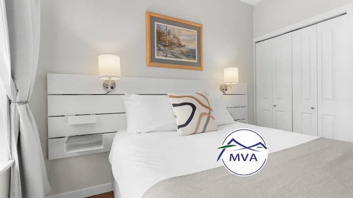 Alpenglow Lodge Junior One Bedroom By Mva - Whistler Blackcomb