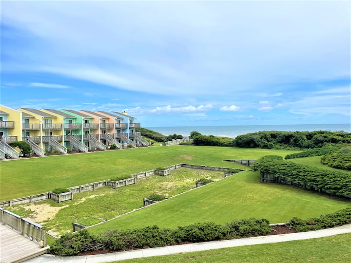 Amazing Ocean View, 2 Pools, Easy Beach Access - Cedar Point, NC