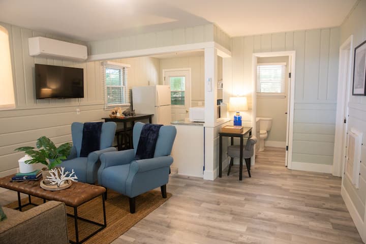 Scenic Drive Resort On Lake Michigan - Cottage #4 - Duck Lake State Park, Whitehall