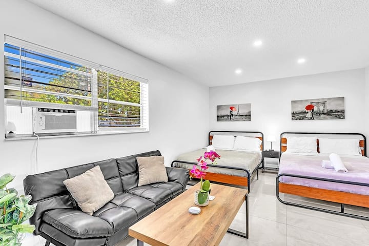 New 2 Bed Studio Close To Beach & Casino Ha04 - Hollywood, FL
