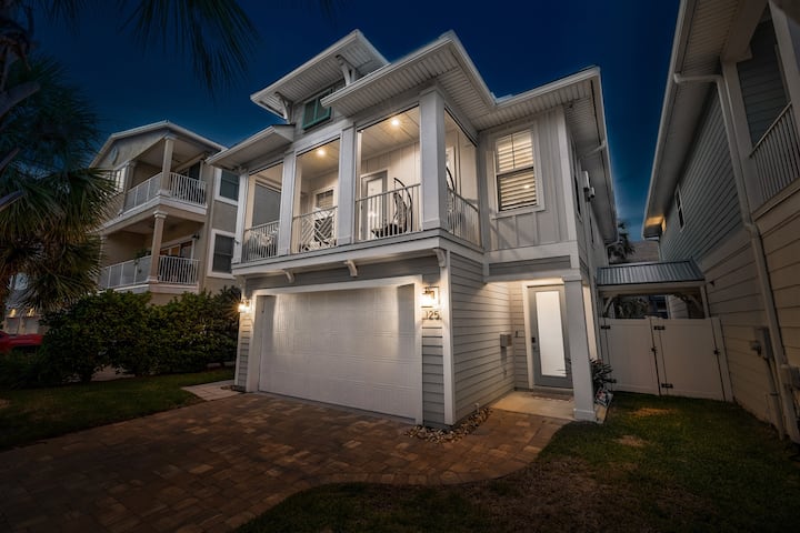 Steps From The Beach- Luxury Beach House - Neptune Beach, FL