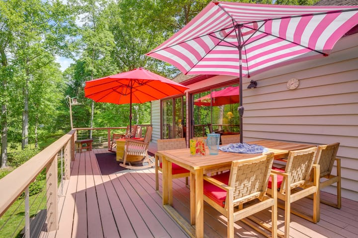 Mtn & Lake Views: Serene Wintergreen Resort Escape - Wintergreen, VA