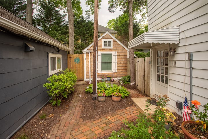 Ss93 Walk To The Beach! Efficiency Downtown! - Dewey Beach, DE