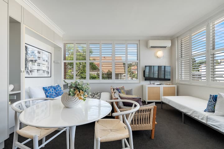 Bay Court Ii -Spacious Studio Next To Hayes Beach - Shelly Beach, New South Wales