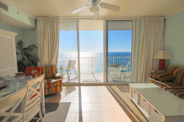 Spacious Beachfront Condo, Panoramic Views! - Panama City Beach, FL
