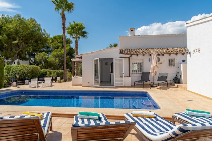 Casa De Sueños - By Aldertons - Moraira