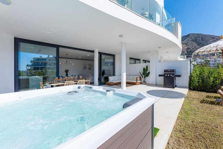 Lujoso Apartamento Para 6 Con Jacuzzi En Higueron - Mijas