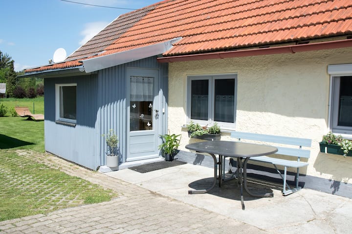 Ferienwohnung Kleiner Spatz - Altusried