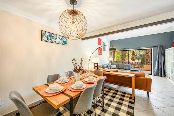 Gorgeous 2br Mountainview 2nd-floor | Balcony - Palm Springs, CA