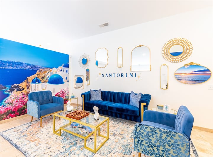 Popular Santorini Theme Airbnb! Game Room & Pool - Indio, CA