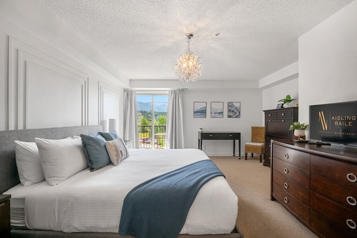Blue Heron Pointe | Lakeview | Pool | Hot Tub |Gym - Invermere
